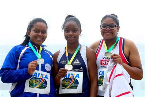 Atleta de Poços é campeã brasileira de arremesso de peso Notícias de