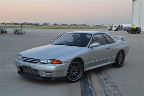 1989 Nissan Skyline Toprank Importers