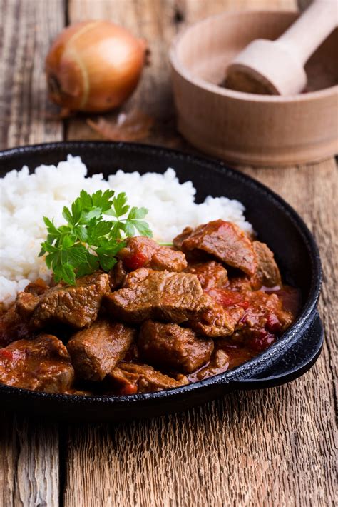 Recette Saut De Porc Aux Oignons Et Aux Tomates Marie Claire