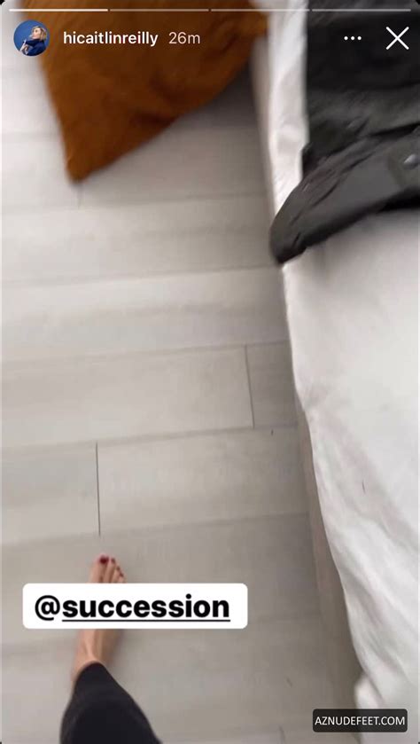 Caitlin Reilly Feet Aznudefeet