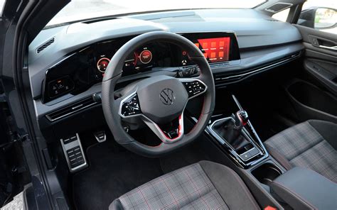 Volkswagen Golf GTI Édition 40e anniversaire 2023 la quarantaine lui
