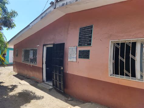 La alcaldía de Roatán y Zolitur remodelarán el centro de salud en