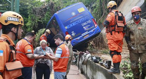 Sobe para seis o número de mortos durante temporal no Rio