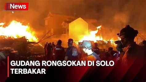 Gudang Rongsokan Di Solo Terbakar Hingga Merambat Ke Pemukiman Warga