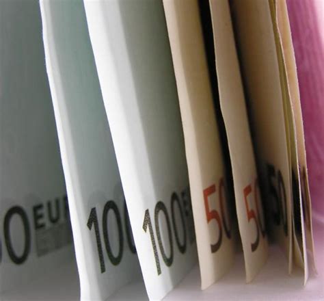Cómo pedir dinero prestado a un amigo 7 pasos