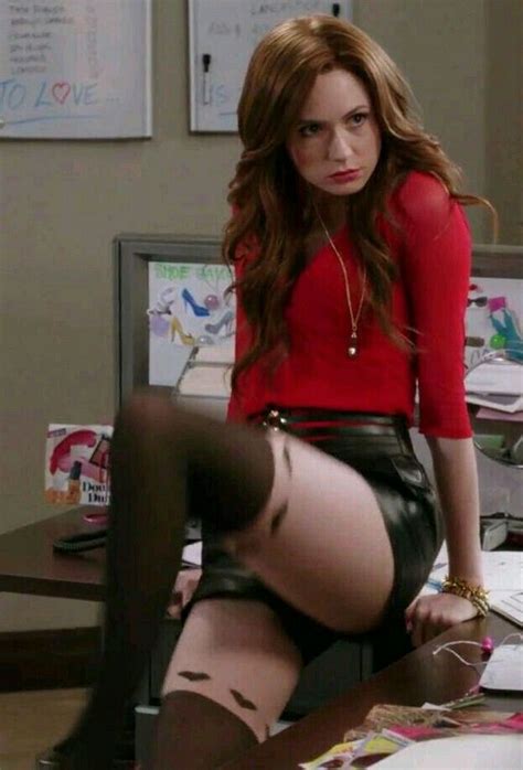 Karen Gillan Half Nude Hot Photos Topless Pics