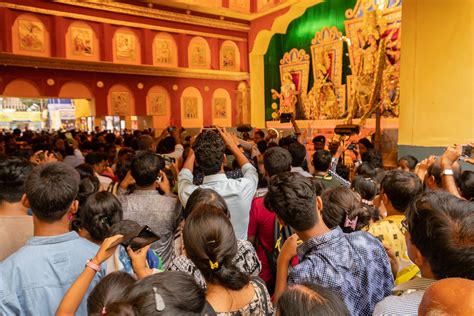10 Famous Kolkata Durga Puja Pandals And 2018 Themes