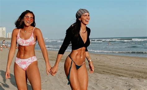 Quién es más bella Barbara de Regil y su hija ejercitándose