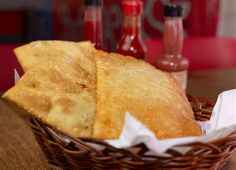 Prepara unas deliciosas cañas fritas uno de los postres destacados de