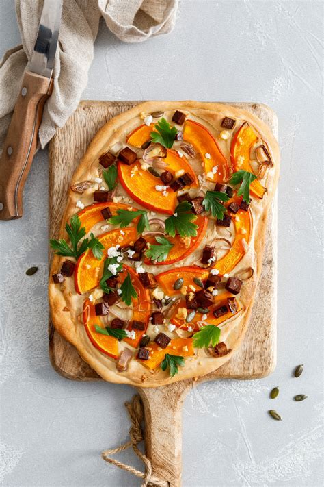 Veganer Flammkuchen mit Kürbis byanjushka