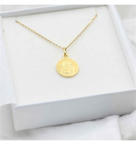 Collier médaille de baptême ange Raphael gravée avec le prénom et date