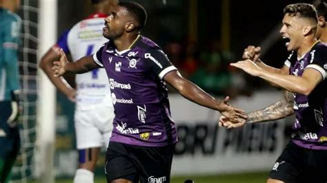 Dupla celebra boa fase e disputa pela artilharia no Remo Rádio Clube