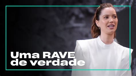 Nathalia Dill E L Via De Bueno Comentam A Atmosfera De Festa Em