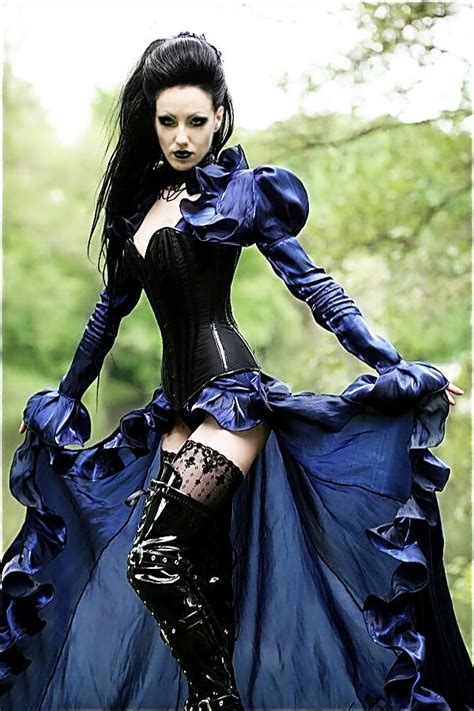 Pin On Goth Punk Girls