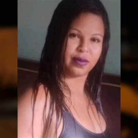 Mulher Morta A Facadas E Decapitada Na Frente Dos Filhos E Da M E
