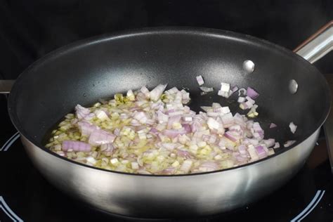Alcachofas con jamón receta fácil y sana