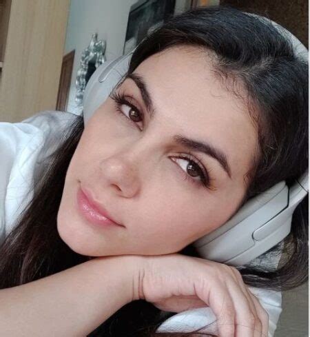 Valentina Nappi Bio Net Worth Wiki Height Age Boyfriend Ethnicity