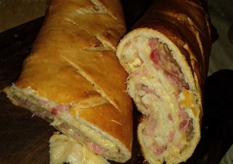 Pan casero relleno de jamón y queso o salame Receta de agustina Cookpad