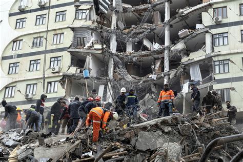 Ayuda a las personas afectadas por el terremoto en Siria y Turquía