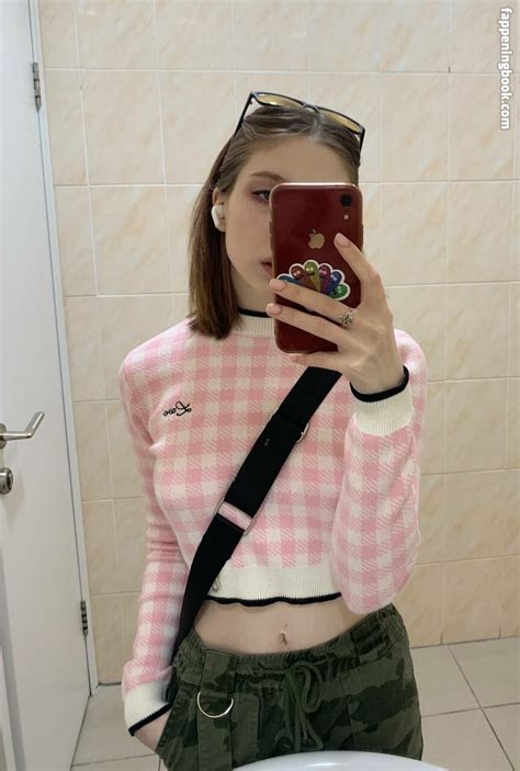 Soft Lil Girl Nude OnlyFans Leaks Fappening FappeningBook