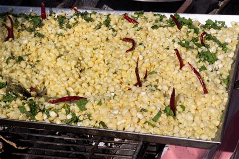 Antojo de un elote con chilito Lánzate a la Feria del Elote y el