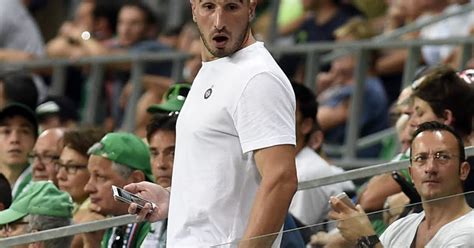 football ligue europa Stéphane Ruffier sera suspendu trois matches