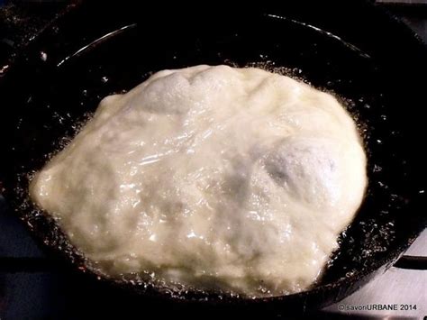 Langosi Simpli Cu Smantana Usturoi Si Cascaval Recipe Food