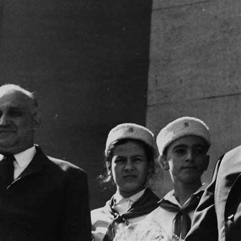 Vor Jahren In Ost Berlin Gr Ndung Der Sed Ein H Ndedruck Als
