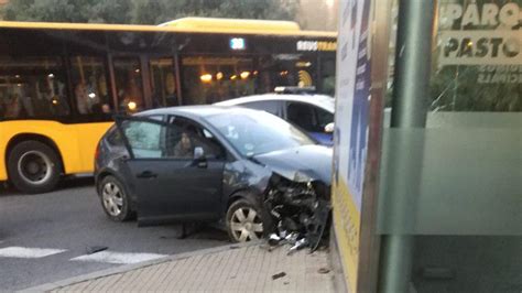 Un Home A Reus Triplica Taxa Alcohol Permesa Estavella Entrada Aparcament