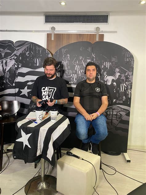 Torcedor Cego Do Botafogo Que Viralizou Vai Ao Nilton Santos Pela