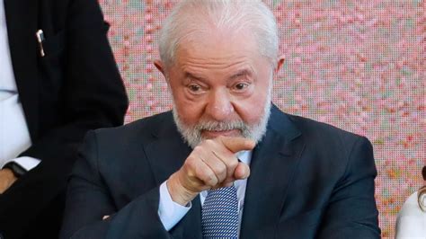 Conceito de democracia é relativo diz Lula sobre Venezuela