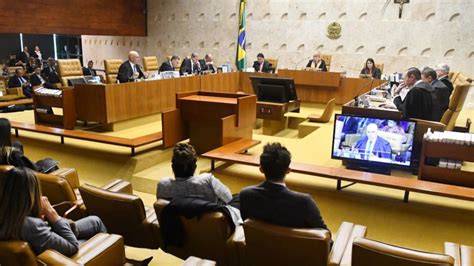 Os Sommeliers De Sustenta O Oral E O Julgamento Dos R Us Do De Janeiro