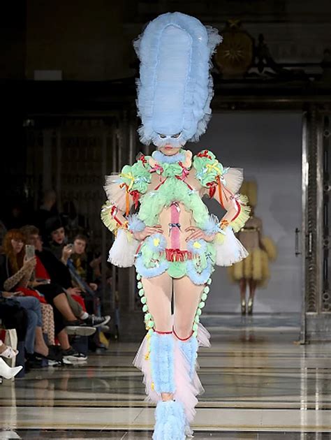 Modelos De Vestidos Tan Extravagantes Que Estos Dise Adores