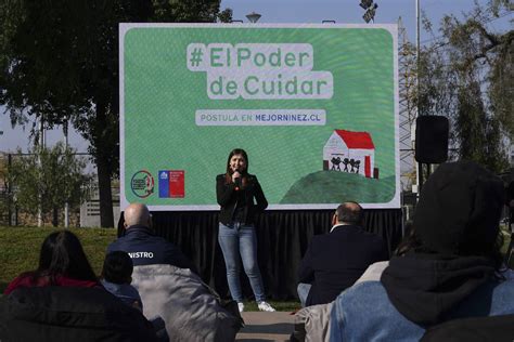 Lanzan campaña para invitar a inscribirse como familias de acogida Gob cl