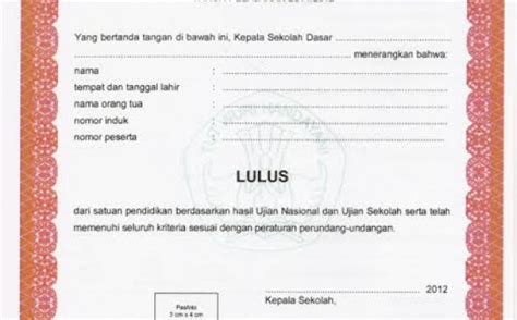 Secarik Kertas Ada Gambar Bunga Di Pinggirnya