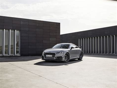 Audi TT RS Coupe Iconic Edition 2023 Pictures Information