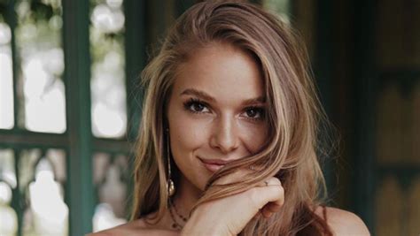 Moderatorin Lola Weippert Zeigt Freiz Gig Den Fans Gef Llt Etwas Anderes