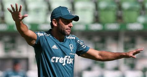 Valentim comanda primeiro treino como técnico interino saiba como foi