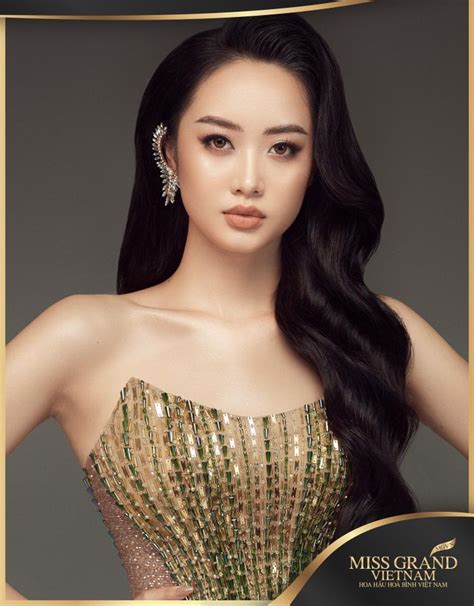 Người đẹp được yêu thích nhất chung khảo Miss World Vietnam dự thi Hoa