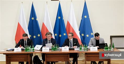 Wybory kopertowe Sejmowa komisja śledcza przesłucha pierwszego świadka