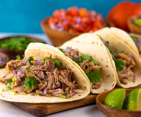 TACOS DE CARNITAS Chef Cielito Rosado