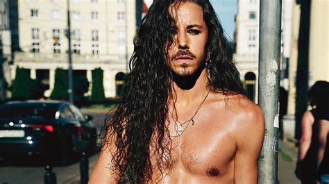 Michał Szpak pocałował na scenie Beatę Kozidrak Publiczność zszokowana