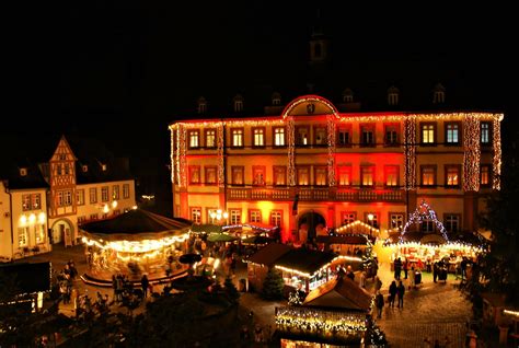 Weihnachtsmarkt in Neustadt Zauberhafte Adventstage und Eisvergnügen