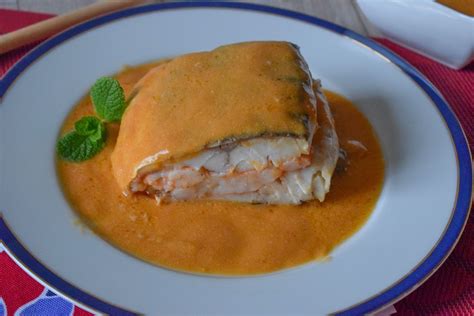 PESCADO AL HORNO Relleno Y Con SALSA DE LANGOSTINOS