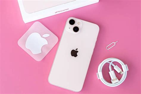 iPhone 13 giá bao nhiêu Cập nhật giá iPhone 13 tháng 8 2022