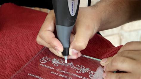 GRABADO SOBRE VIDRIO CON EQUIPO DREMEL ENGRAVER YouTube