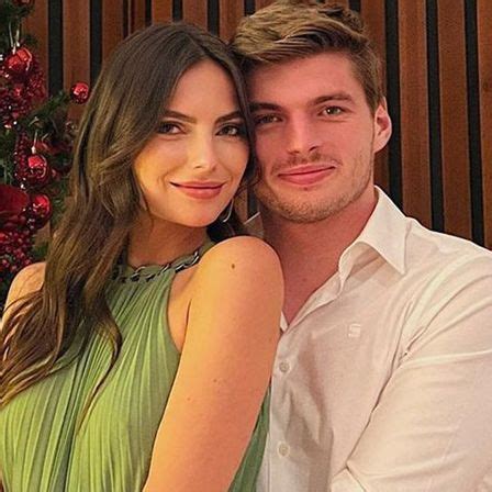 Max Verstappens Gf Kelly Piquet Takes Fashion Inspiration From Year