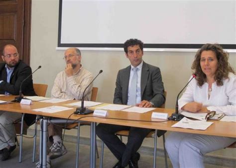 Il Comune Di Aosta Attiva Un Numero Verde E Dei Presidi Della Croce