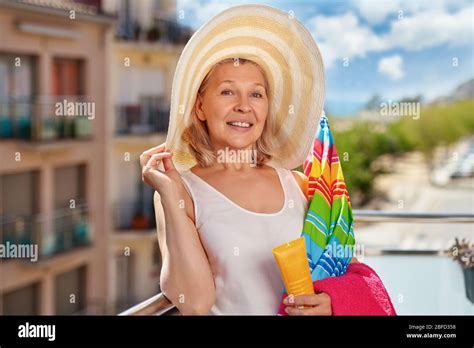 Mature Woman Balcony Vacation Hi Res Stock Photography And Images Alamy