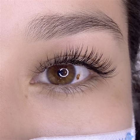 Extensiones de Pestañas Clásicas Clio Belleza